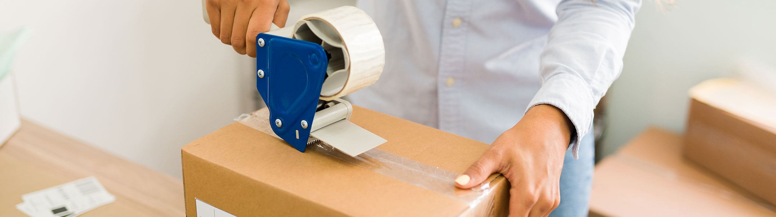 Spedire pacchi con Poste Italiane tramite iospedisco.it | iospedisco